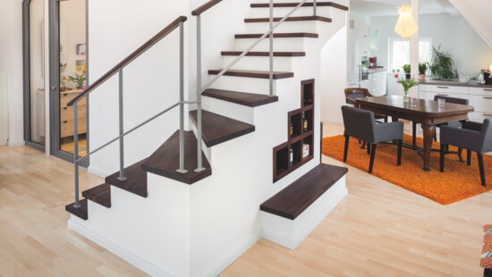 Holzart Hevea – fein strukturiertes Holz für Ihre Treppe - Treppenbau Voß