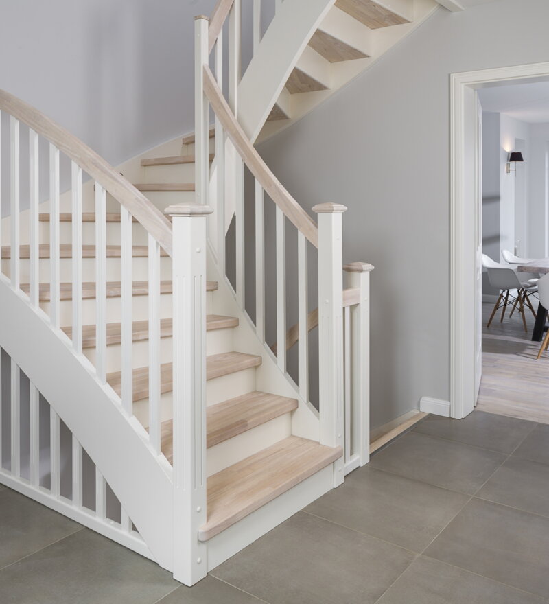 Holzart Hevea – fein strukturiertes Holz für Ihre Treppe - Treppenbau Voß