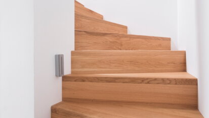 Holzart Hevea – fein strukturiertes Holz für Ihre Treppe - Treppenbau Voß