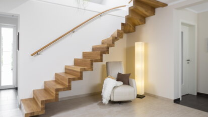 Holzart Hevea – fein strukturiertes Holz für Ihre Treppe - Treppenbau Voß